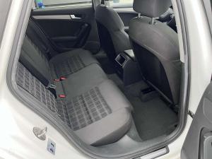 White Audi A4 2013 in Kaunas, with an engine capacity of 2.00 L and mileage of 277 thousand km for 5999 €, photo 9 on AUTOMOTO.COM.LV