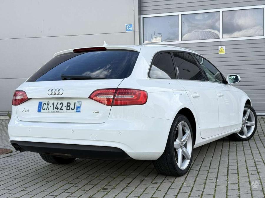 White Audi A4 2013 in Klaipeda, with an engine capacity of 1.97 L and mileage of 269 thousand km for 8650 €, photo 4 on AUTOMOTO.COM.LV
