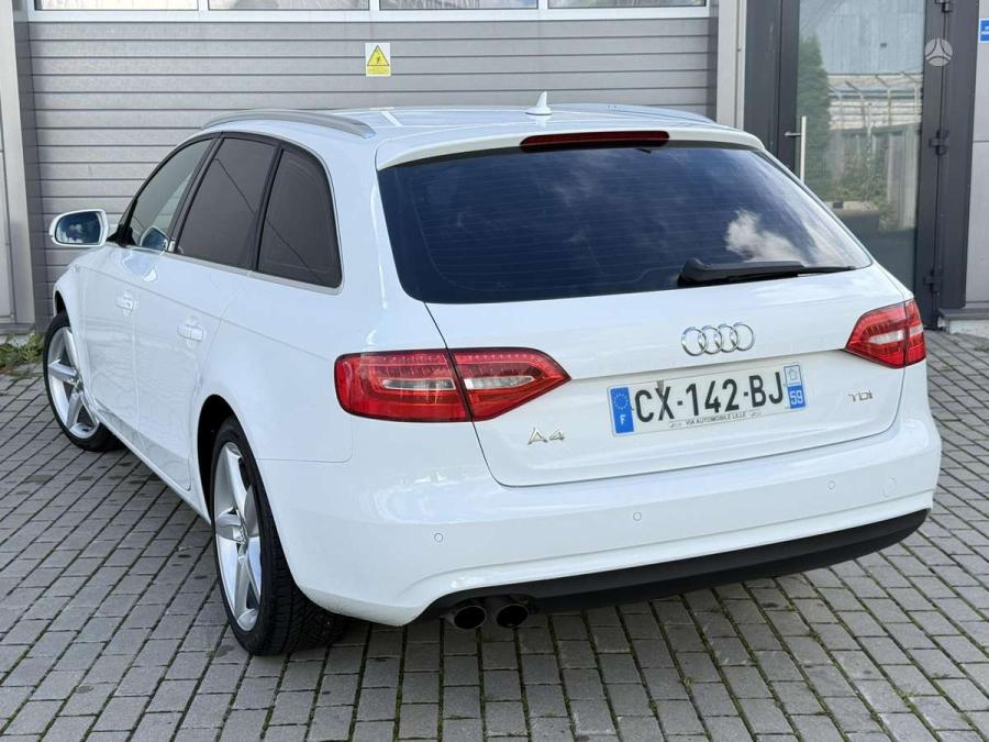 White Audi A4 2013 in Klaipeda, with an engine capacity of 1.97 L and mileage of 269 thousand km for 8650 €, photo 14 on AUTOMOTO.COM.LV