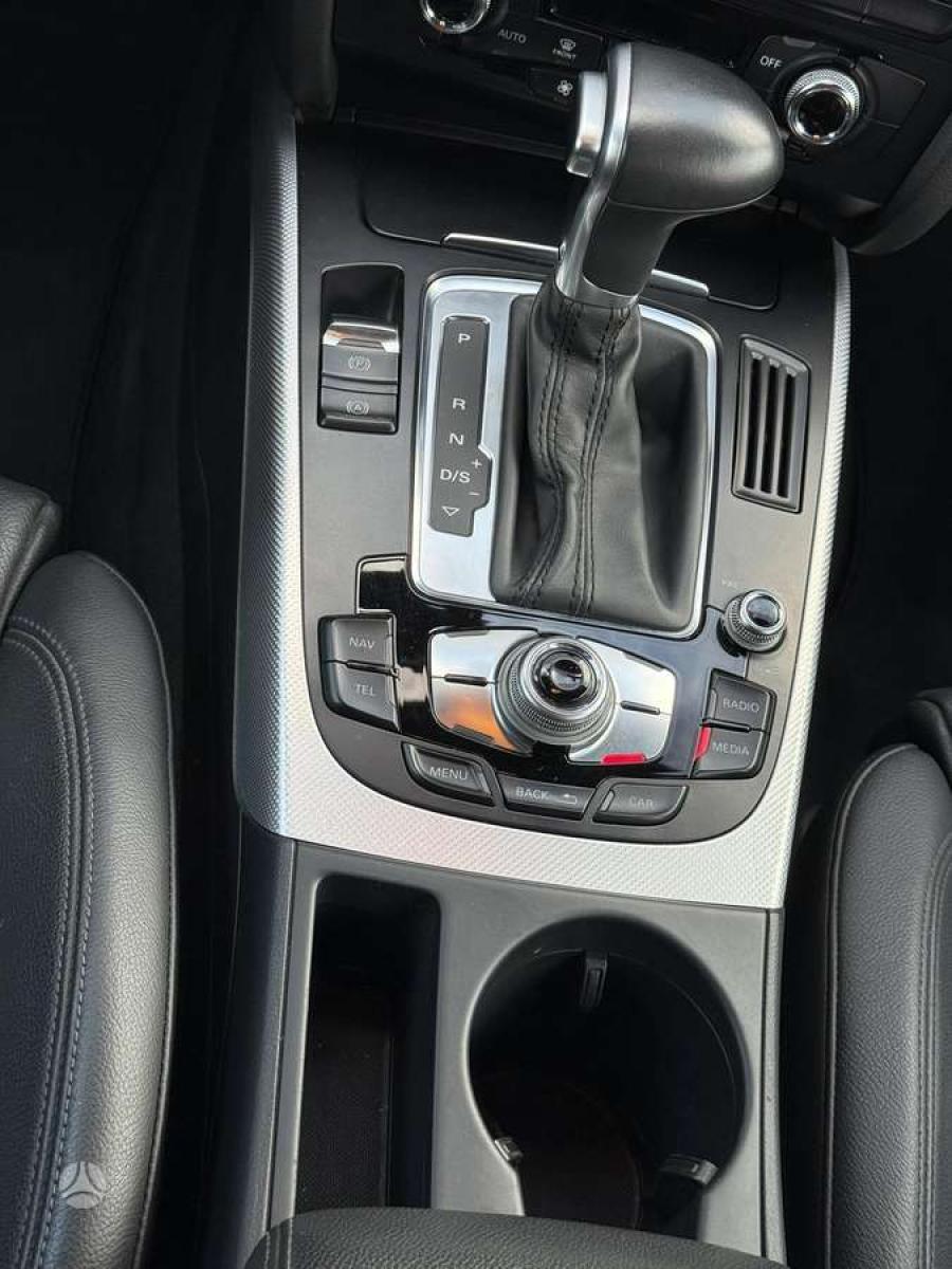 White Audi A4 2013 in Klaipeda, with an engine capacity of 1.97 L and mileage of 269 thousand km for 8650 €, photo 33 on AUTOMOTO.COM.LV