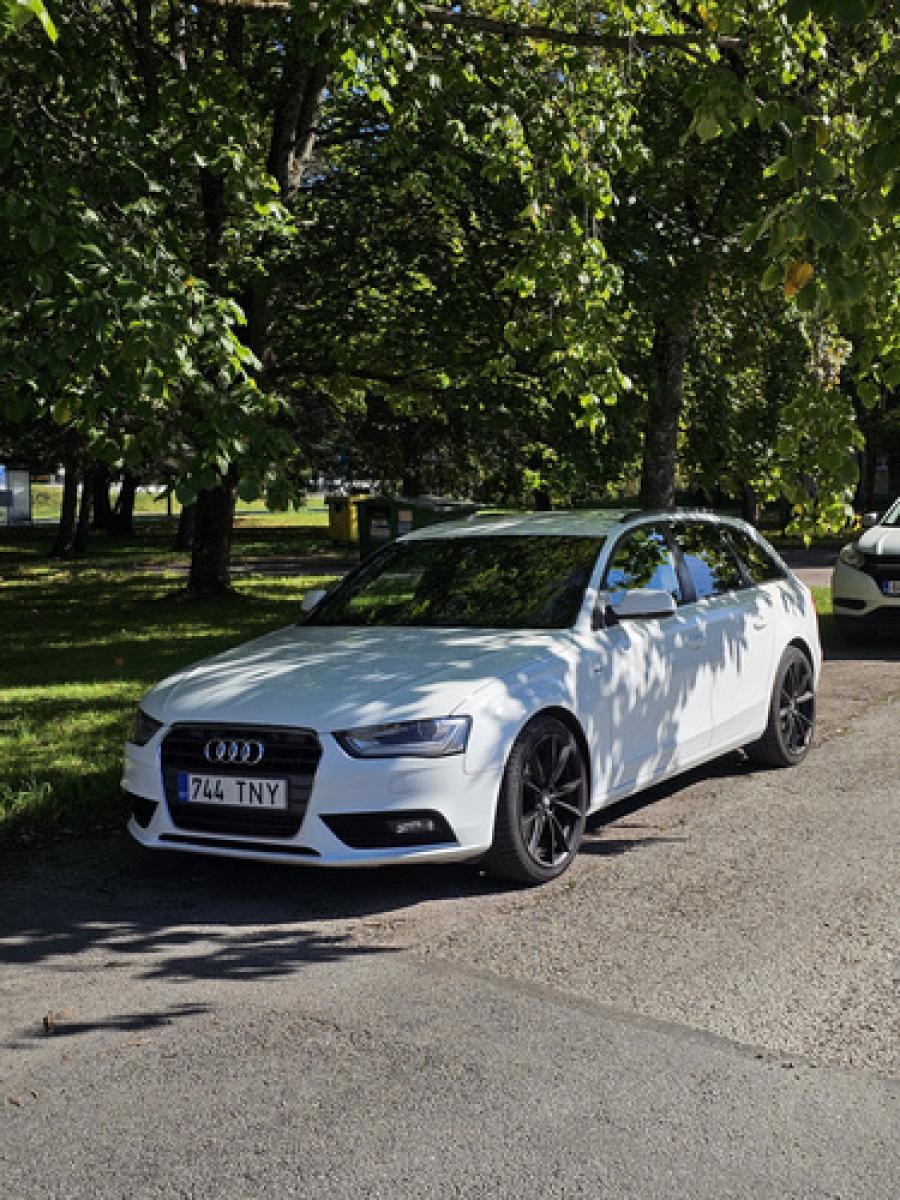 Balts Audi A4 2013 Tallina, ar dzinēja tilpumu 2.00 L un nobraukumu 300 tūkst. km par 9450 €, foto 1 vietnē AUTOMOTO.COM.LV