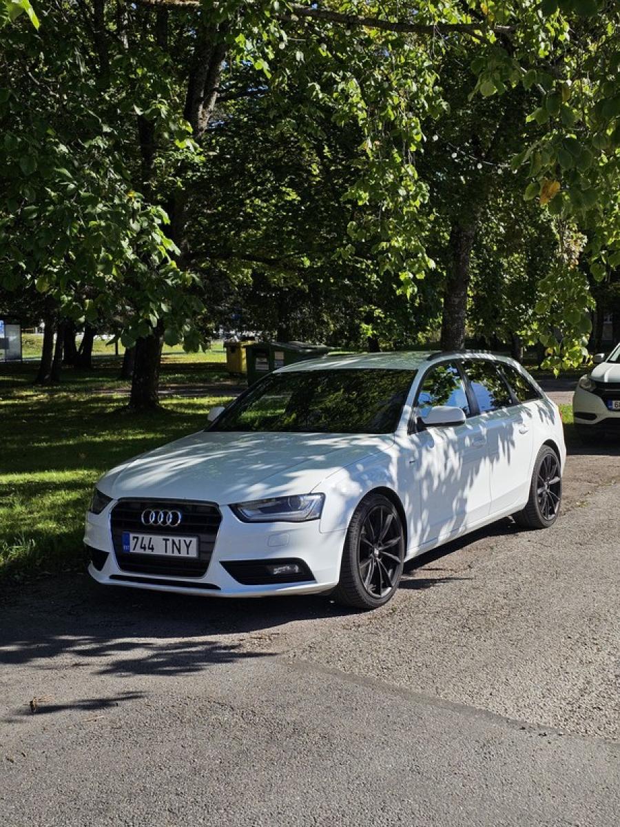 Balts Audi A4 2013 Tallina, ar dzinēja tilpumu 2.00 L un nobraukumu 300 tūkst. km par 9450 €, foto 12 vietnē AUTOMOTO.COM.LV