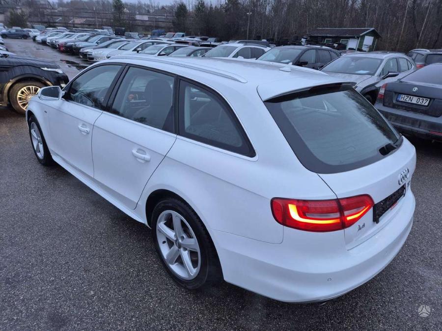 White Audi A4 2014 in Utena, with an engine capacity of 1.97 L and mileage of 263 thousand km for 8850 €, photo 12 on AUTOMOTO.COM.LV