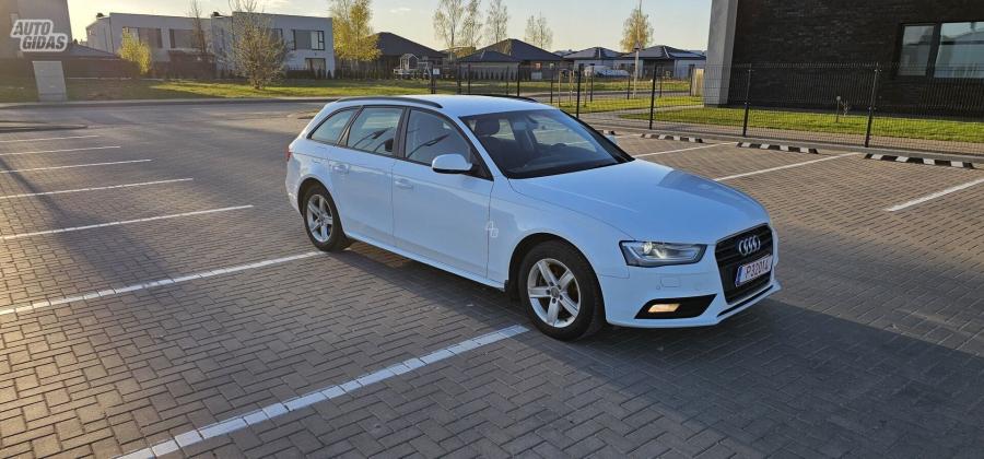White Audi A4 2014 in Kaunas, with an engine capacity of 2.00 L and mileage of 319 thousand km for 6150 €, photo 14 on AUTOMOTO.COM.LV