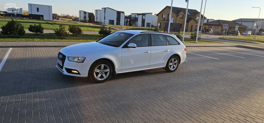 White Audi A4 2014 in Kaunas, with an engine capacity of 2.00 L and mileage of 319 thousand km for 6150 €, photo 19 on AUTOMOTO.COM.LV