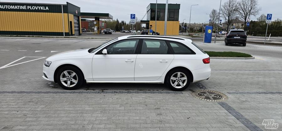 White Audi A4 2014 in Kaunas, with an engine capacity of 2.00 L and mileage of 319 thousand km for 6450 €, photo 5 on AUTOMOTO.COM.LV