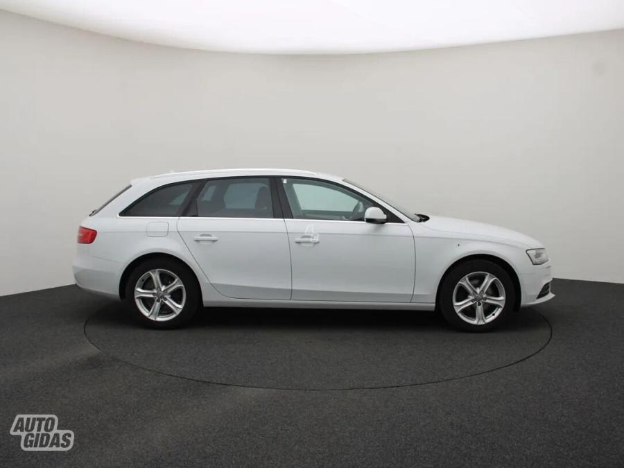 White Audi A4 2014 in Vilnius, with an engine capacity of 2.00 L and mileage of 167 thousand km for 9999 €, photo 10 on AUTOMOTO.COM.LV