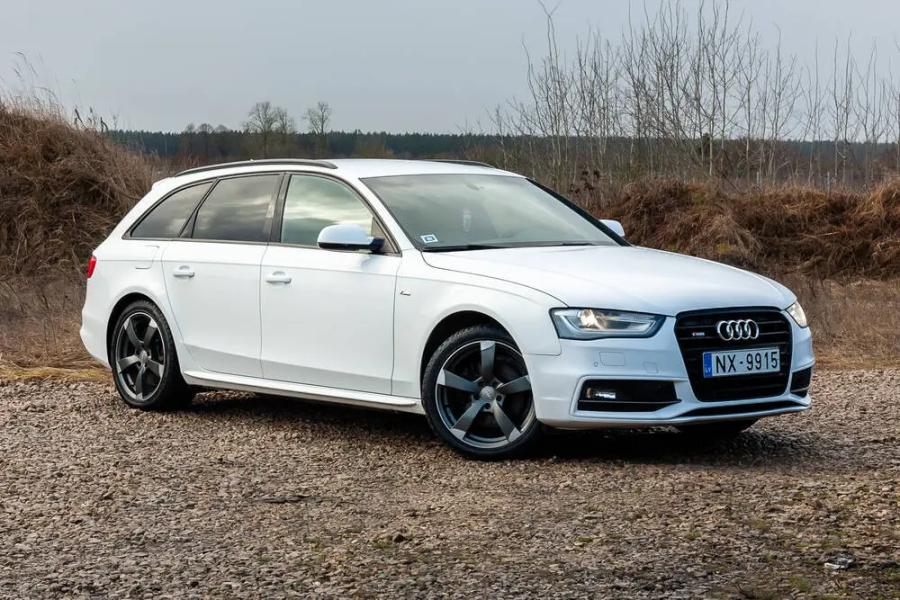 Balts Audi A4 2014 Rīga, ar dzinēja tilpumu 2.00 L un nobraukumu 305 tūkst. km par 10495 €, foto 1 vietnē AUTOMOTO.COM.LV