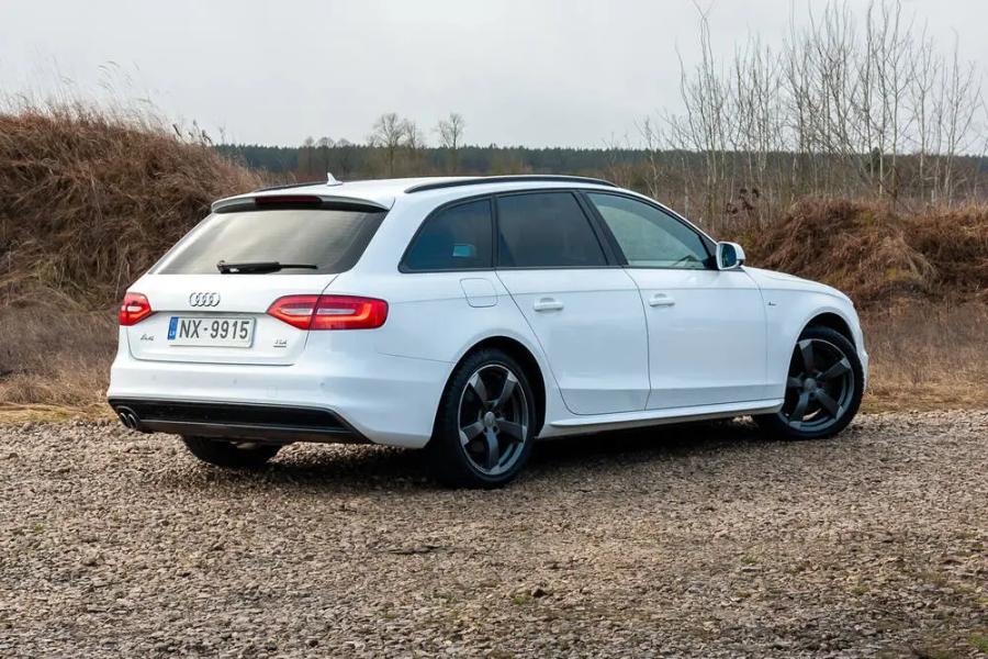 Balts Audi A4 2014 Rīga, ar dzinēja tilpumu 2.00 L un nobraukumu 305 tūkst. km par 10495 €, foto 5 vietnē AUTOMOTO.COM.LV
