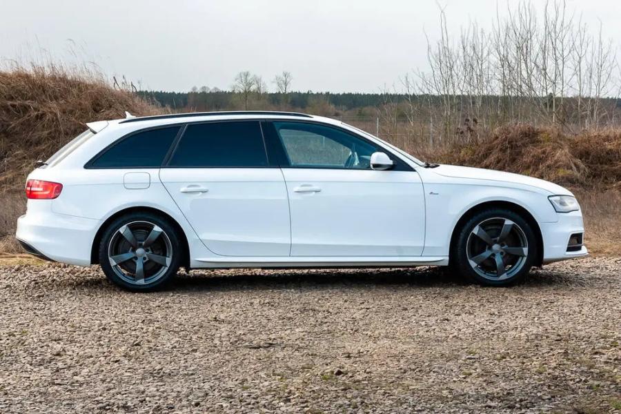 Balts Audi A4 2014 Rīga, ar dzinēja tilpumu 2.00 L un nobraukumu 305 tūkst. km par 10495 €, foto 8 vietnē AUTOMOTO.COM.LV