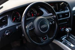 Balts Audi A4 2014 Rīga, ar dzinēja tilpumu 2.00 L un nobraukumu 305 tūkst. km par 10495 €, foto 21 vietnē AUTOMOTO.COM.LV