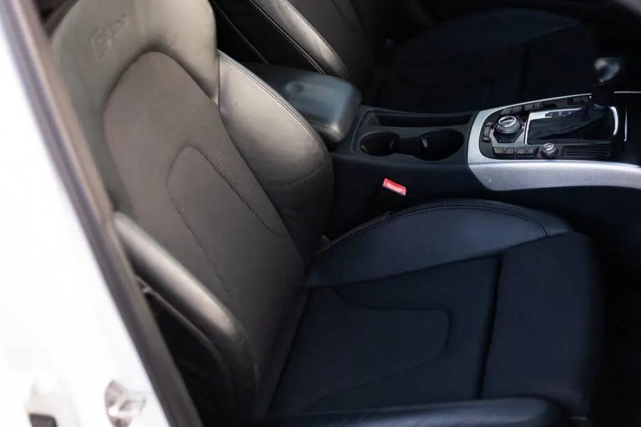 Balts Audi A4 2014 Rīga, ar dzinēja tilpumu 2.00 L un nobraukumu 305 tūkst. km par 10495 €, foto 26 vietnē AUTOMOTO.COM.LV