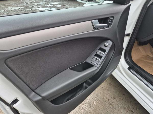 Balts Audi A4 2014 Utena, ar dzinēja tilpumu 2.97 L un nobraukumu 300 tūkst. km par 6990 €, foto 10 vietnē AUTOMOTO.COM.LV