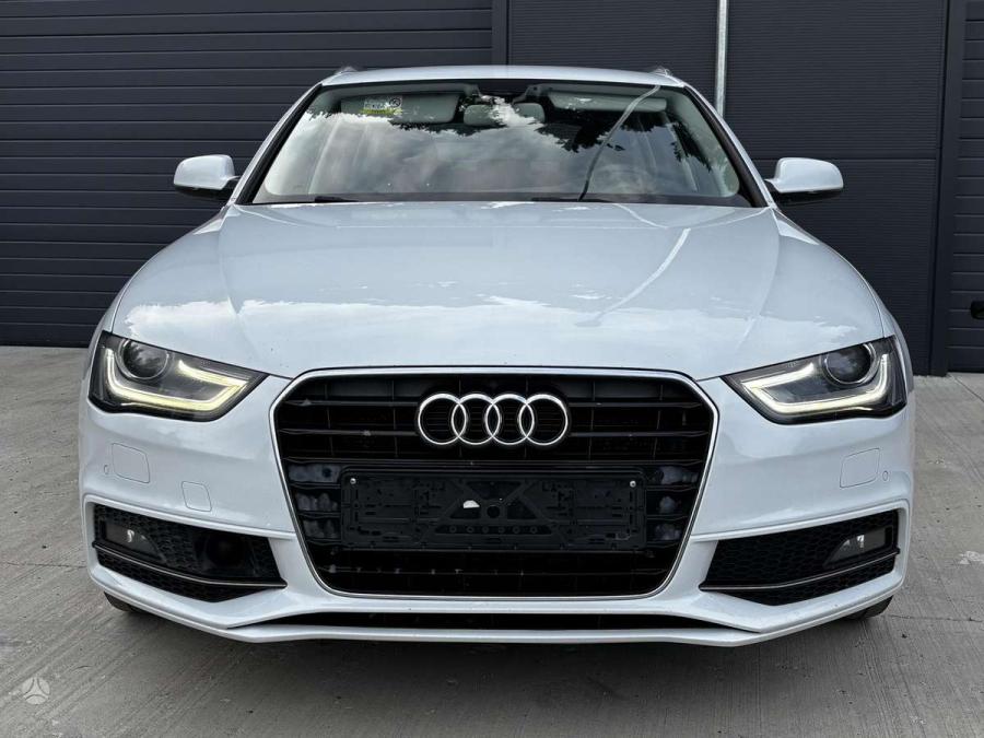 Balts Audi A4 2014 Utena, ar dzinēja tilpumu 2.00 L un nobraukumu 433 tūkst. km par 5950 €, foto 4 vietnē AUTOMOTO.COM.LV