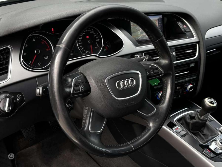 Balts Audi A4 2014 Utena, ar dzinēja tilpumu 2.00 L un nobraukumu 433 tūkst. km par 5950 €, foto 16 vietnē AUTOMOTO.COM.LV