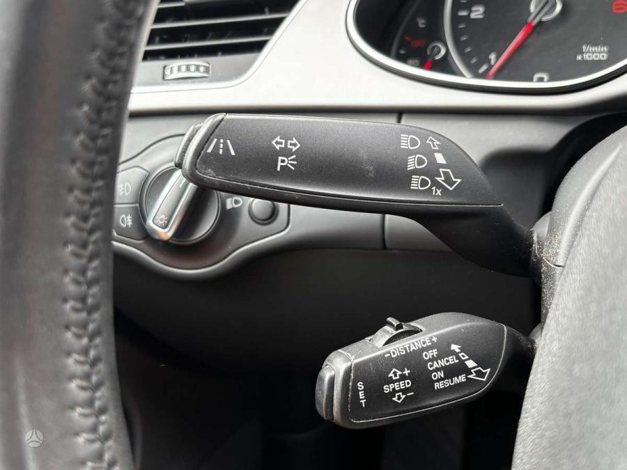 Balts Audi A4 2014 Utena, ar dzinēja tilpumu 2.00 L un nobraukumu 433 tūkst. km par 5950 €, foto 29 vietnē AUTOMOTO.COM.LV