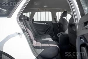 White Audi A4 2014 in Talsi, with an engine capacity of 2.00 L and mileage of 270 thousand km for 8790 €, photo 12 on AUTOMOTO.COM.LV