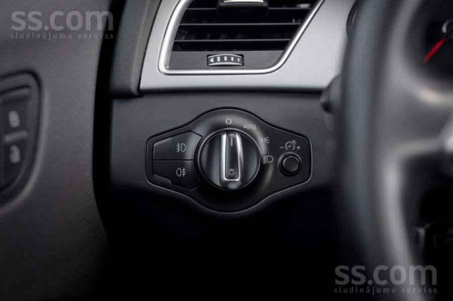 White Audi A4 2014 in Talsi, with an engine capacity of 2.00 L and mileage of 270 thousand km for 8790 €, photo 15 on AUTOMOTO.COM.LV