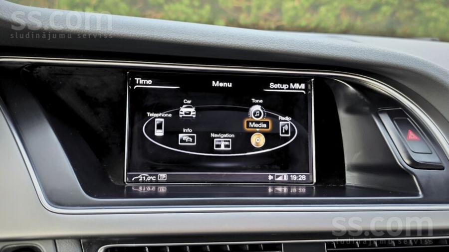 Balts Audi A4 2014 Talsi, ar dzinēja tilpumu 2.00 L un nobraukumu 280 tūkst. km par 10950 €, foto 17 vietnē AUTOMOTO.COM.LV