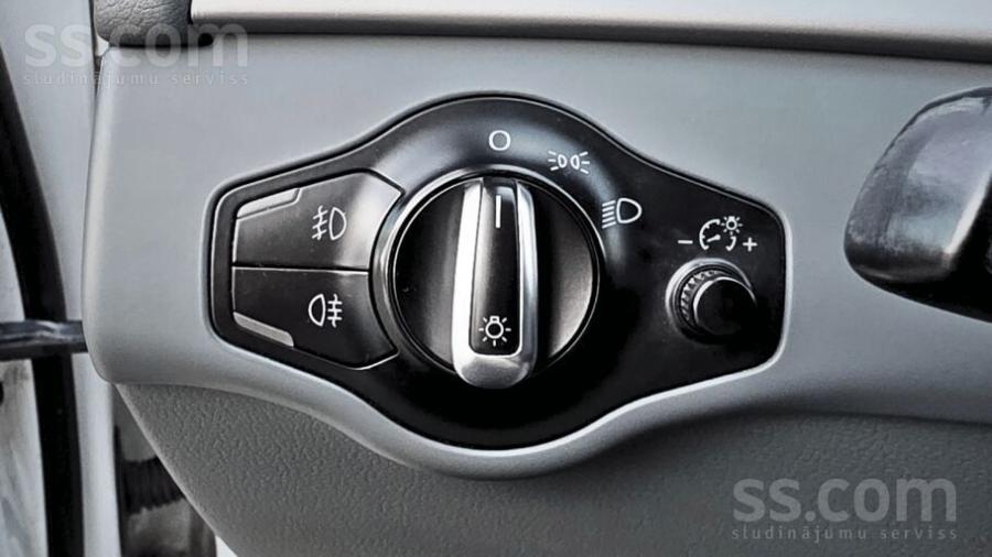 Balts Audi A4 2014 Talsi, ar dzinēja tilpumu 2.00 L un nobraukumu 280 tūkst. km par 10950 €, foto 21 vietnē AUTOMOTO.COM.LV
