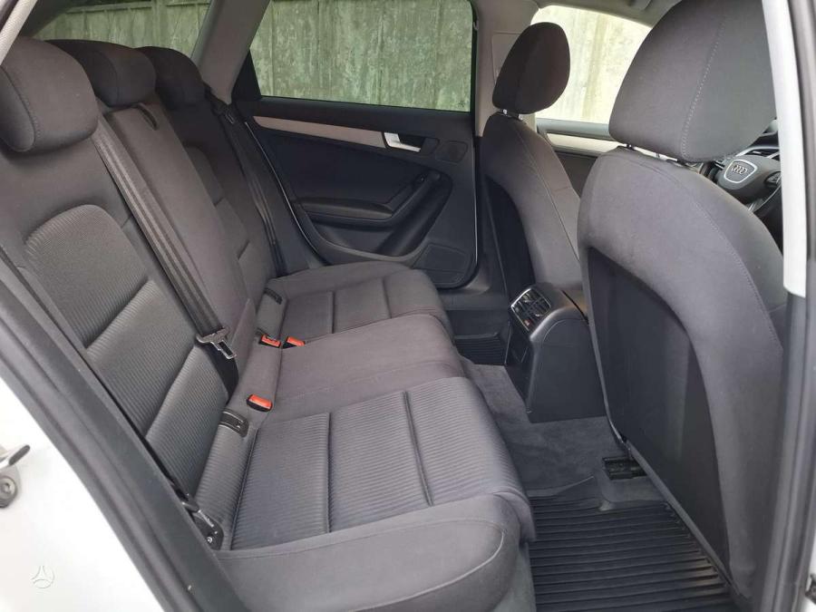Balts Audi A4 2014 Viļņa, ar dzinēja tilpumu 1.97 L un nobraukumu 232 tūkst. km par 6900 €, foto 26 vietnē AUTOMOTO.COM.LV