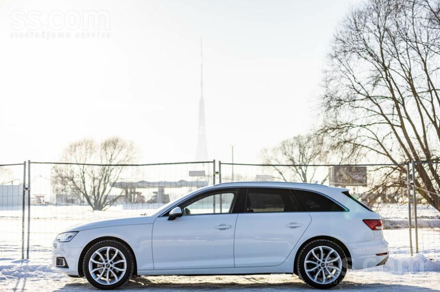 White Audi A4 2015 in Riga, with an engine capacity of 2.00 L and mileage of 298 thousand km for 13290 €, photo 4 on AUTOMOTO.COM.LV