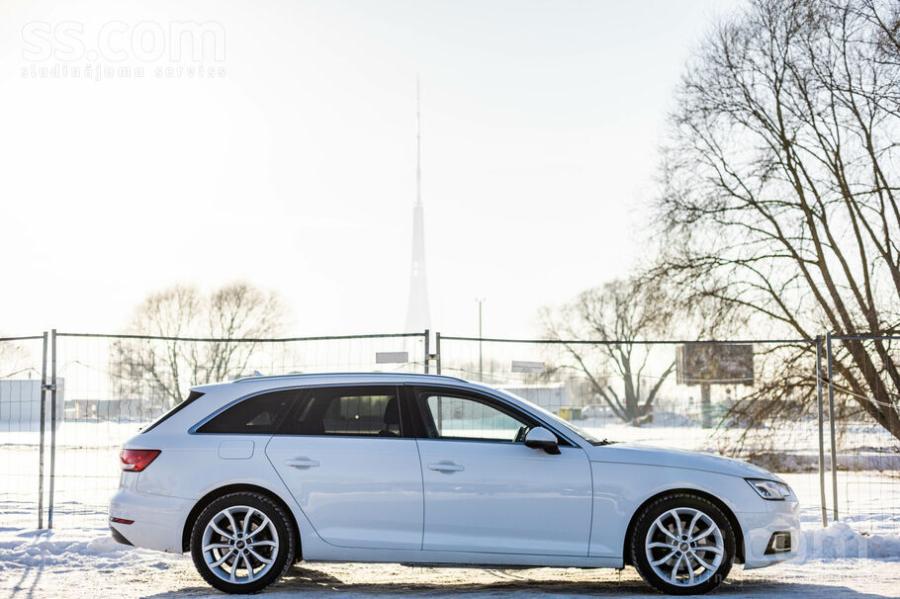 White Audi A4 2015 in Riga, with an engine capacity of 2.00 L and mileage of 298 thousand km for 13290 €, photo 5 on AUTOMOTO.COM.LV