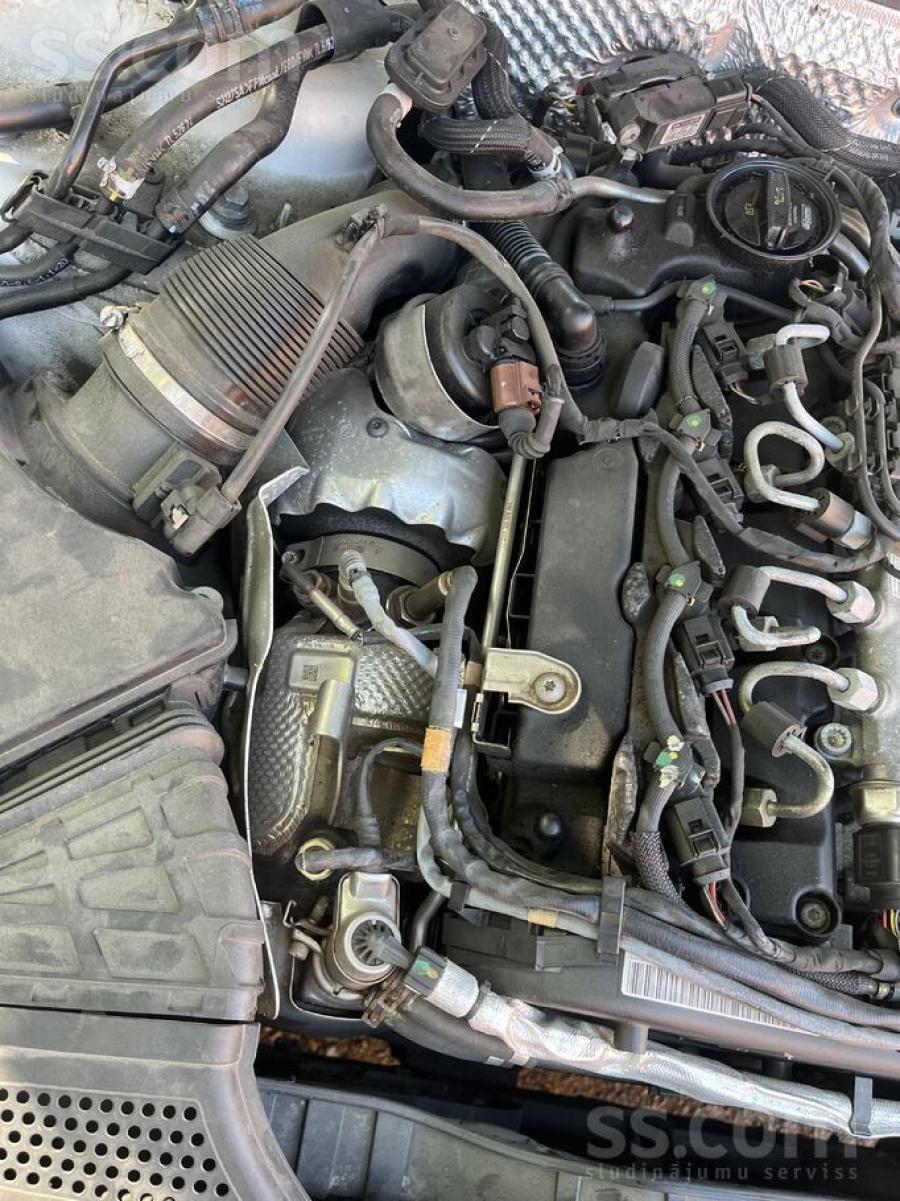Balts Audi A4 2015 Liepāja, ar dzinēja tilpumu 2.00 L un nobraukumu 280 tūkst. km par 4000 €, foto 7 vietnē AUTOMOTO.COM.LV
