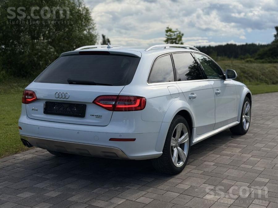 White Audi A4 2015 in Ogre, with an engine capacity of 2.00 L and mileage of 205 thousand km for 10790 €, photo 31 on AUTOMOTO.COM.LV