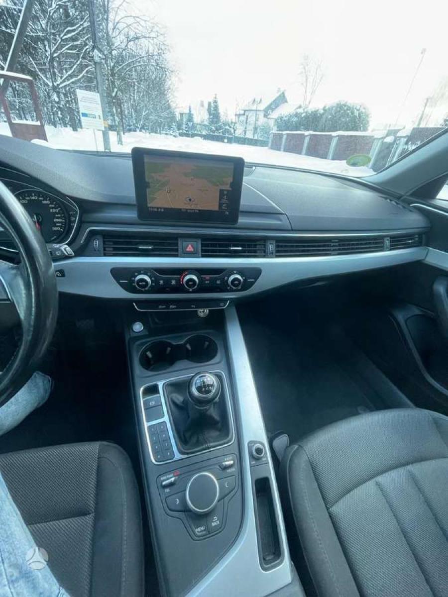 White Audi A4 2016 in Kaunas, with an engine capacity of 1.97 L and mileage of 280 thousand km for 9499 €, photo 15 on AUTOMOTO.COM.LV
