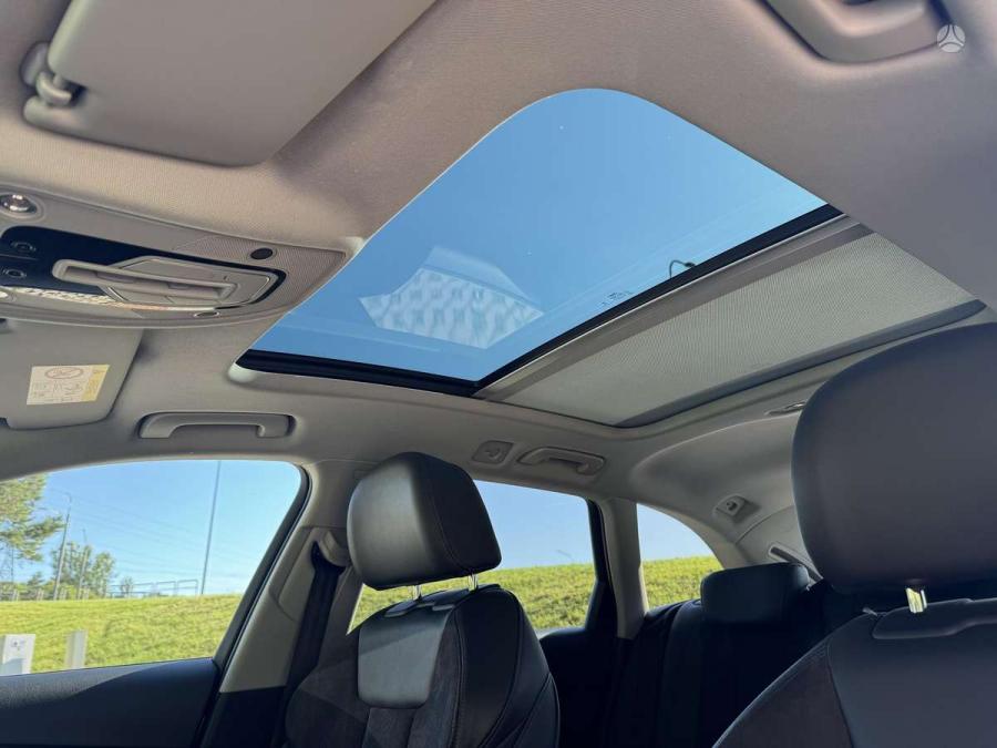 Balts Audi A4 2016 Kauņa, ar dzinēja tilpumu 1.97 L un nobraukumu 253 tūkst. km par 13950 €, foto 16 vietnē AUTOMOTO.COM.LV