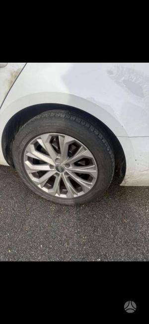 White Audi A4 2016 in Taurage, with an engine capacity of 2.97 L and mileage of 380 thousand km for 7900 €, photo 8 on AUTOMOTO.COM.LV
