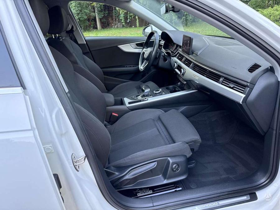Balts Audi A4 2016 Prienai, ar dzinēja tilpumu 1.97 L un nobraukumu 243 tūkst. km par 13600 €, foto 28 vietnē AUTOMOTO.COM.LV