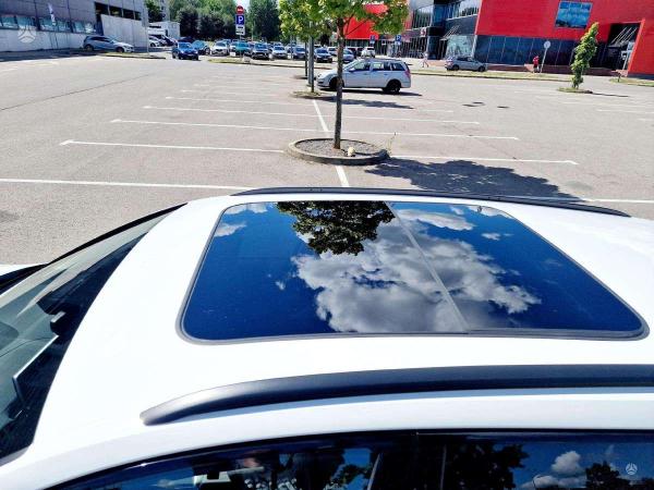 White Audi A4 2016 in Kaunas, with an engine capacity of 1.97 L and mileage of 302 thousand km for 12300 €, photo 4 on AUTOMOTO.COM.LV