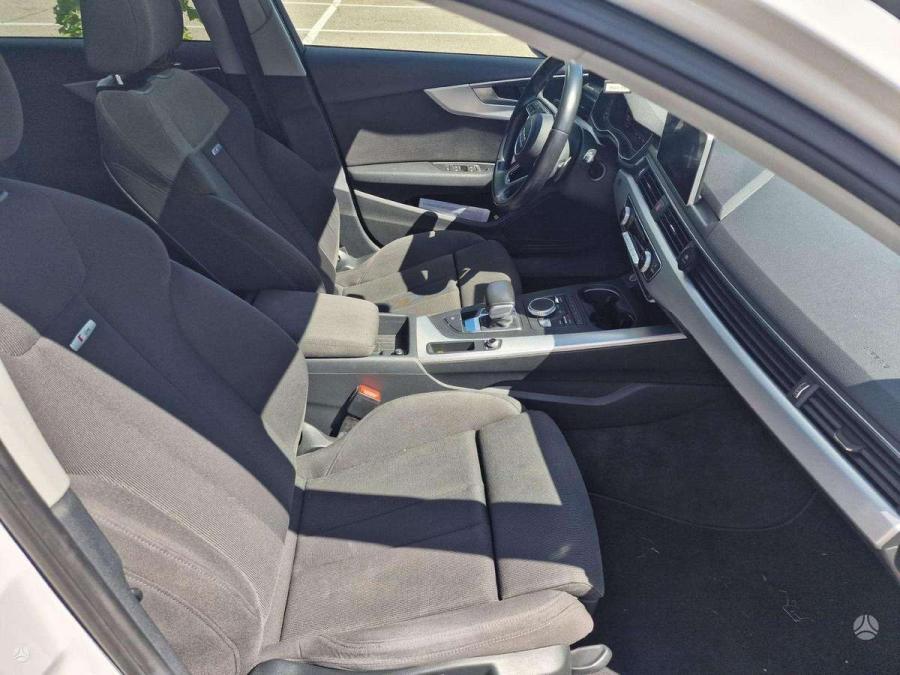 White Audi A4 2016 in Kaunas, with an engine capacity of 1.97 L and mileage of 302 thousand km for 12300 €, photo 10 on AUTOMOTO.COM.LV