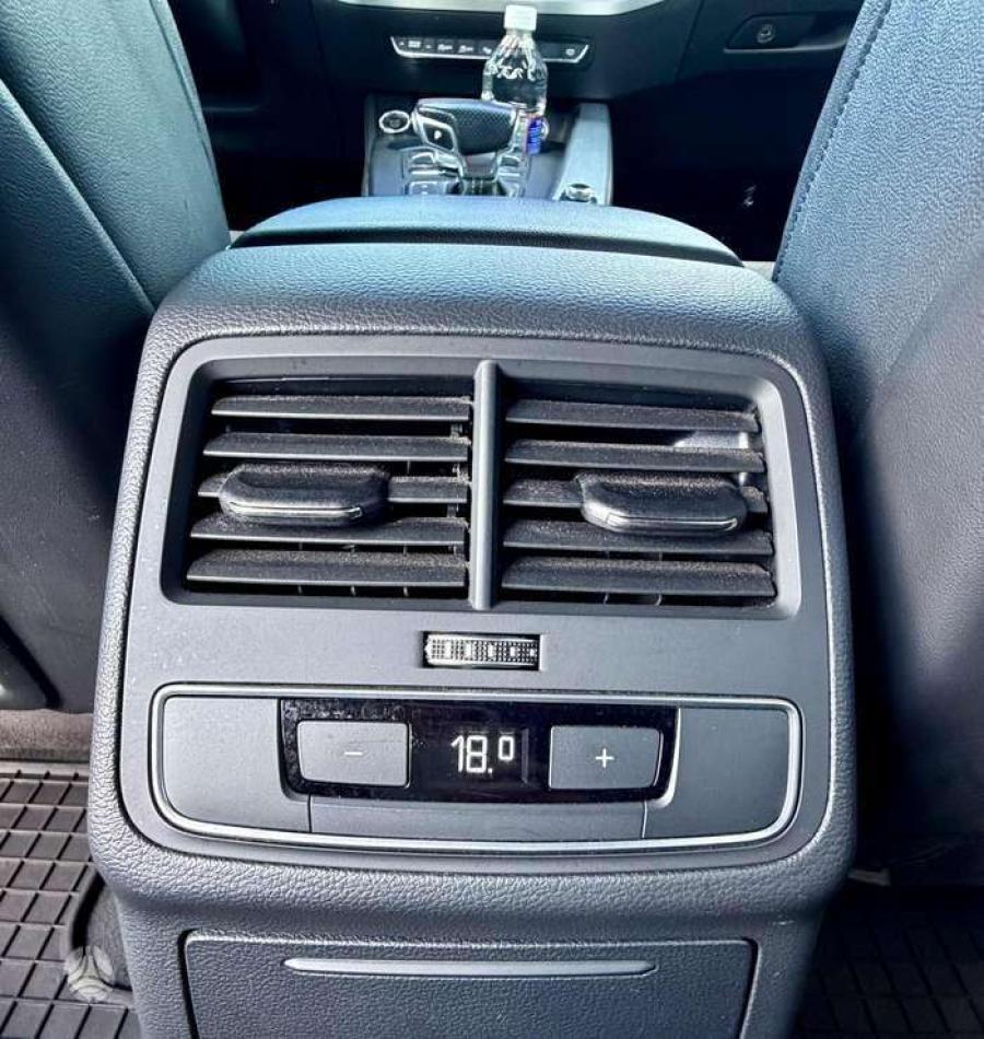 White Audi A4 2016 in Siauliai, with an engine capacity of 2.97 L and mileage of 202 thousand km for 17500 €, photo 35 on AUTOMOTO.COM.LV