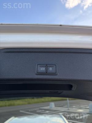 White Audi A4 2017 in Bauska, with an engine capacity of 2.00 L and mileage of 267 thousand km for 13500 €, photo 8 on AUTOMOTO.COM.LV