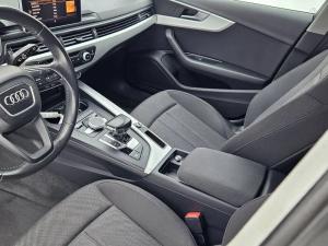 Balts Audi A4 2017 Jēkabpils, ar dzinēja tilpumu 2.00 L un nobraukumu 310 tūkst. km par 11990 €, foto 16 vietnē AUTOMOTO.COM.LV