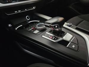 Balts Audi A4 2017 Jēkabpils, ar dzinēja tilpumu 2.00 L un nobraukumu 310 tūkst. km par 11990 €, foto 20 vietnē AUTOMOTO.COM.LV