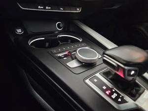 Balts Audi A4 2017 Jēkabpils, ar dzinēja tilpumu 2.00 L un nobraukumu 310 tūkst. km par 11990 €, foto 21 vietnē AUTOMOTO.COM.LV