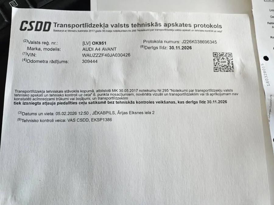 Balts Audi A4 2017 Jēkabpils, ar dzinēja tilpumu 2.00 L un nobraukumu 310 tūkst. km par 11990 €, foto 26 vietnē AUTOMOTO.COM.LV