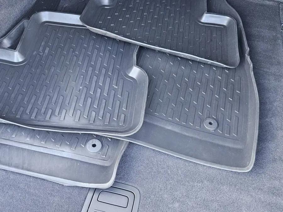 Balts Audi A4 2017 Jēkabpils, ar dzinēja tilpumu 2.00 L un nobraukumu 310 tūkst. km par 11990 €, foto 28 vietnē AUTOMOTO.COM.LV