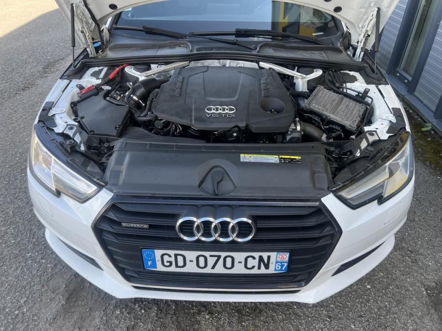 White Audi A4 2017 in Parnu, with an engine capacity of 3.00 L and mileage of 264 thousand km for 16000 €, photo 19 on AUTOMOTO.COM.LV