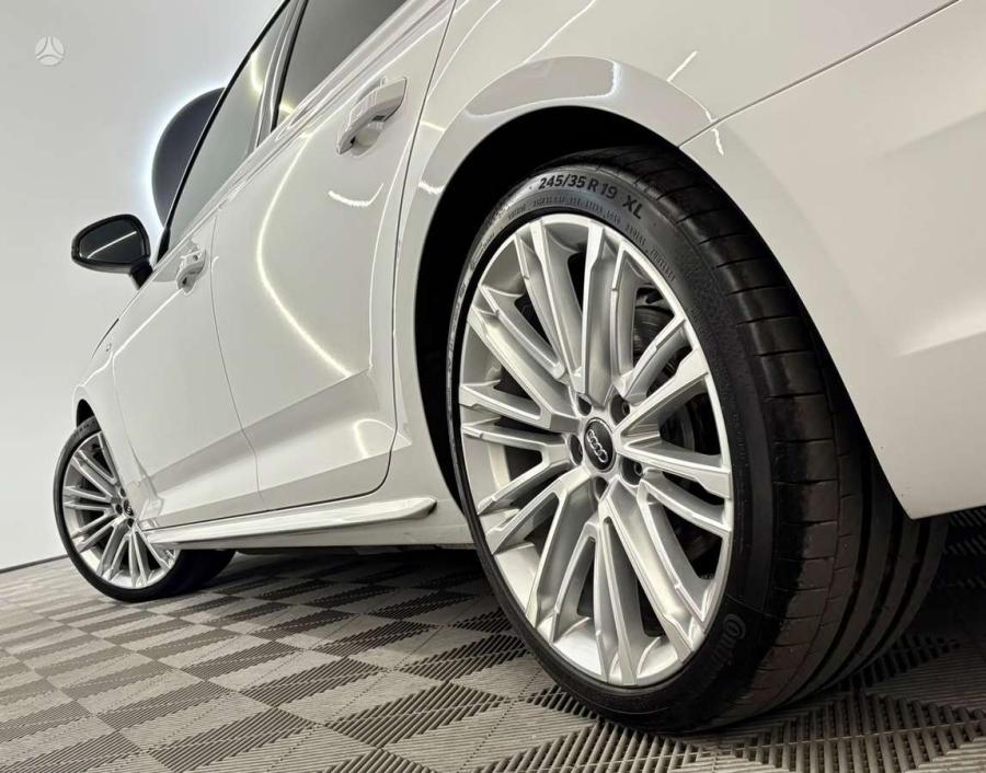 Balts Audi A4 2017 Marijampole, ar dzinēja tilpumu 1.97 L un nobraukumu 270 tūkst. km par 12999 €, foto 19 vietnē AUTOMOTO.COM.LV
