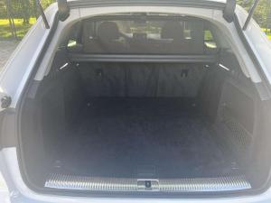 White Audi A4 2017 in Taurage, with an engine capacity of 2.00 L and mileage of 240 thousand km for 10600 €, photo 10 on AUTOMOTO.COM.LV