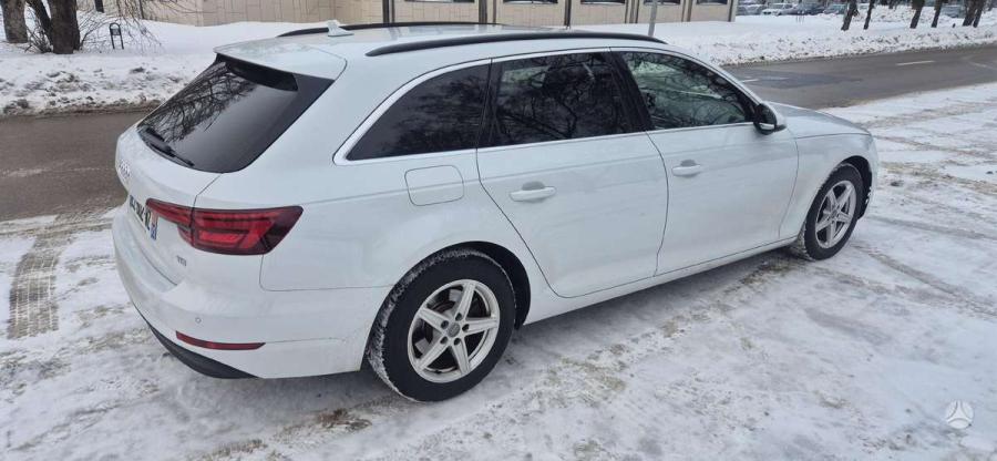 White Audi A4 2018 in Taurage, with an engine capacity of 1.97 L and mileage of 300 thousand km for 11350 €, photo 13 on AUTOMOTO.COM.LV