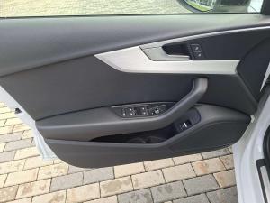 Balts Audi A4 2019 Šauļi, ar dzinēja tilpumu 1.97 L un nobraukumu 177 tūkst. km par 14700 €, foto 10 vietnē AUTOMOTO.COM.LV