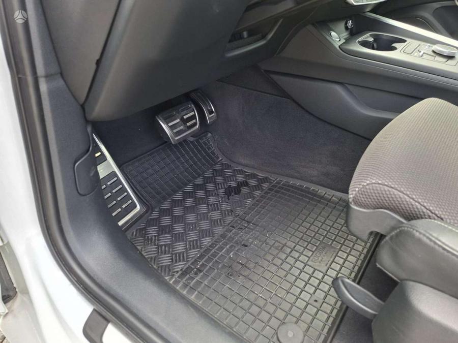 Balts Audi A4 2019 Šauļi, ar dzinēja tilpumu 1.97 L un nobraukumu 177 tūkst. km par 14700 €, foto 16 vietnē AUTOMOTO.COM.LV