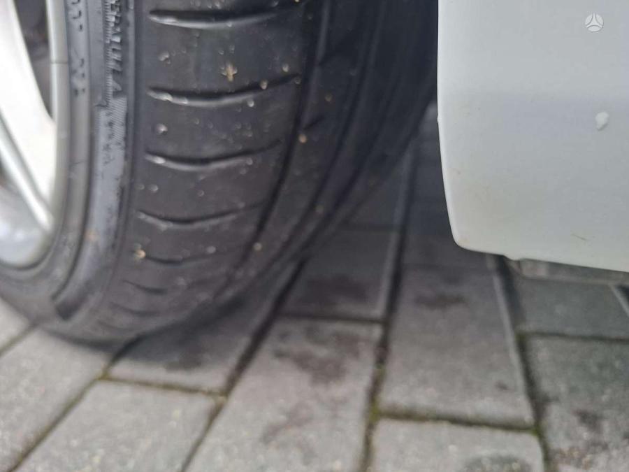 Balts Audi A4 2019 Šauļi, ar dzinēja tilpumu 1.97 L un nobraukumu 177 tūkst. km par 14700 €, foto 25 vietnē AUTOMOTO.COM.LV