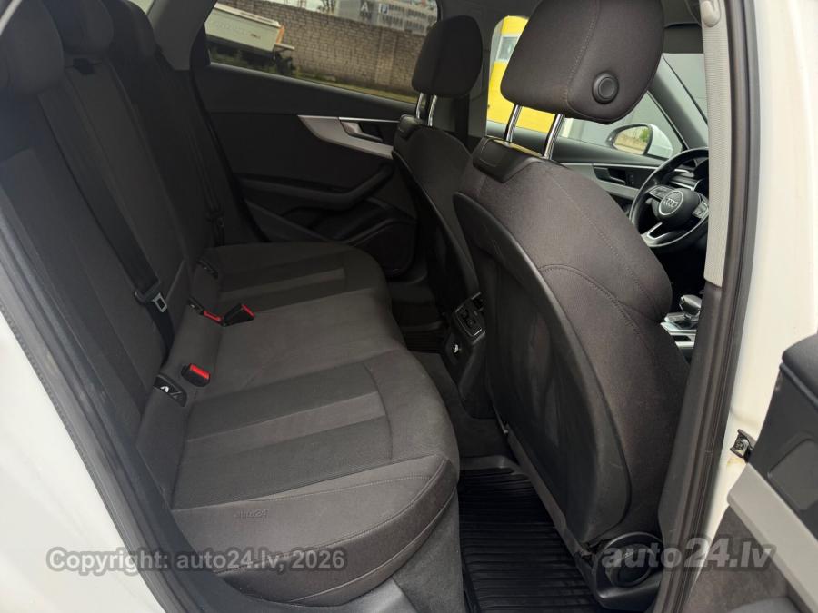 White Audi A4 2020 in Tallinn, with an engine capacity of 2.00 L and mileage of 230 thousand km for 16900 €, photo 12 on AUTOMOTO.COM.LV